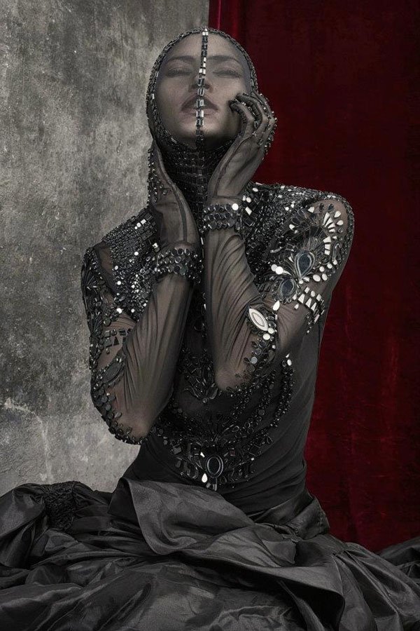 Photography Inspiration - Women with Mask