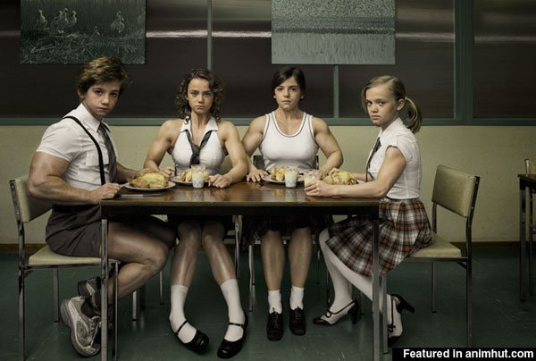 Family Portraits as Bodybuilder using Photo Manipulation Tricks